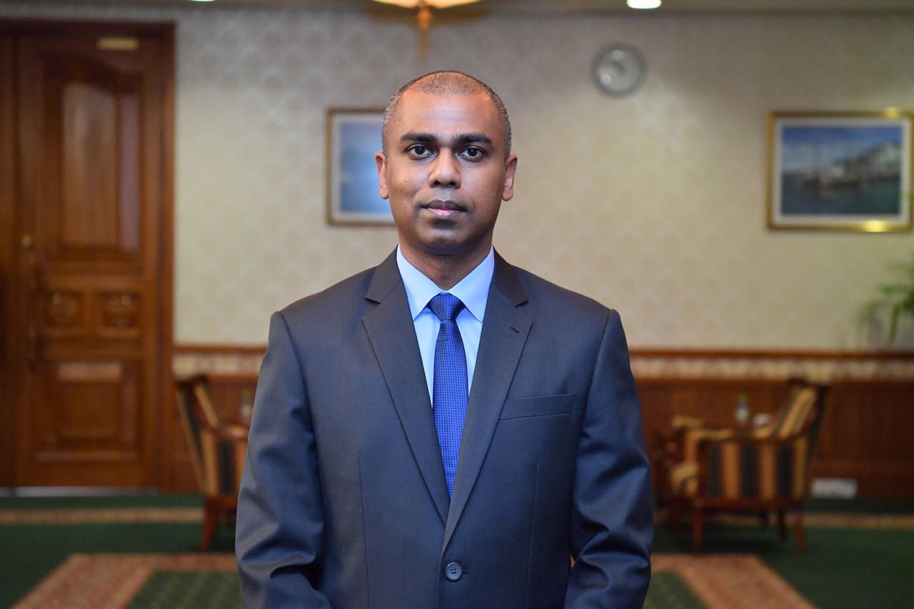 Maldives’ Ambassador to Japan Ibrahim Uvais presents his Credentials to Japanese Emperor Akihito ...